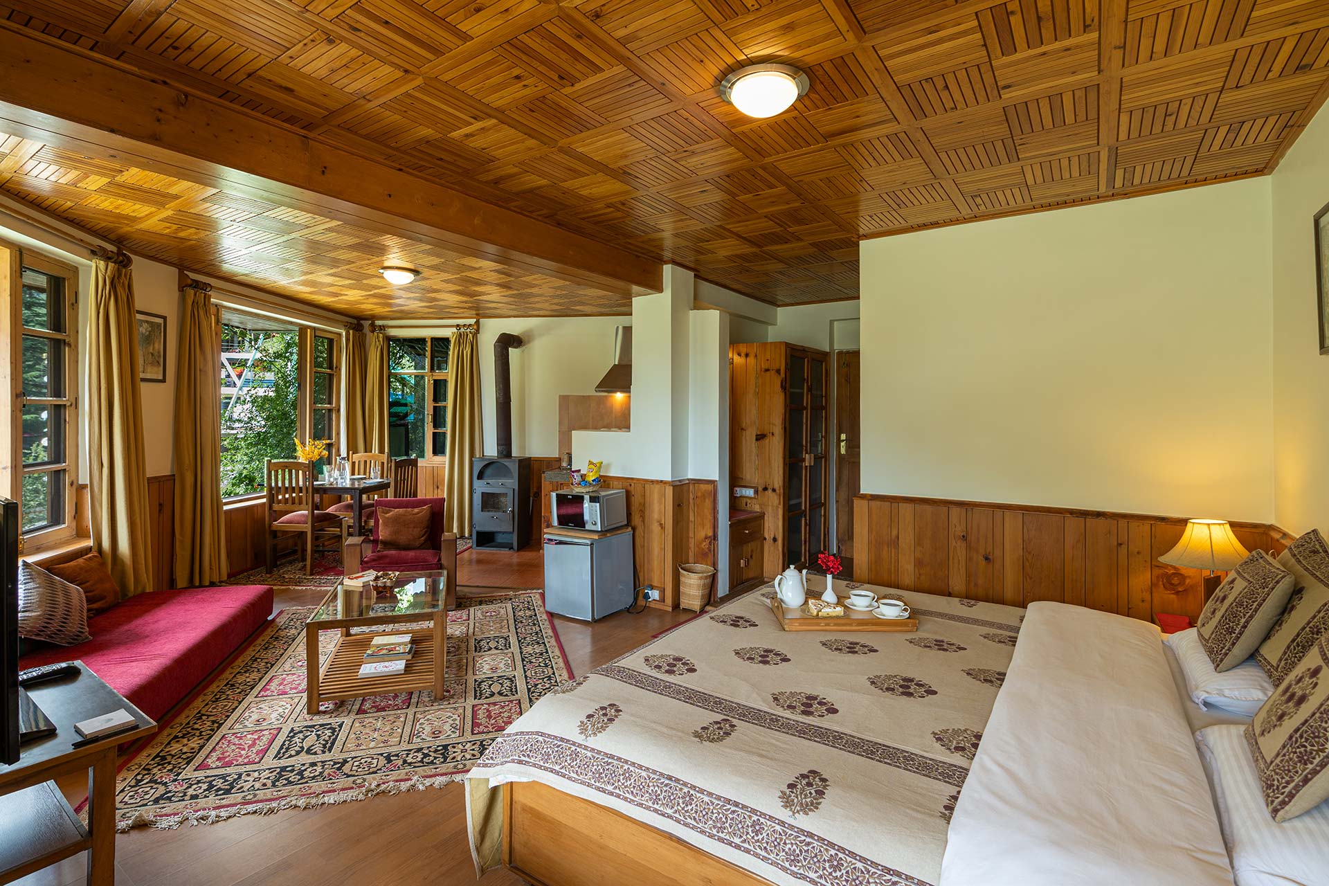 Book Your Luxurious Stay @ Himalayan Retreat In Manali, Himachal ...